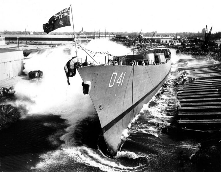 Exploring a guided missile destroyer: diving the wreck of the HMAS ...
